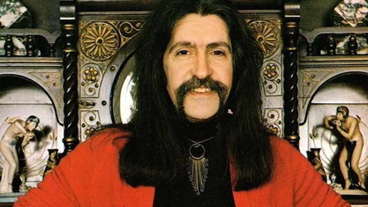 Barış Manço’nun bıyıklarının ardındaki acı gerçek ortaya çıktı