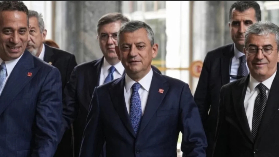 CHP’de tek grup başkanvekili kaldı: Ali Mahir Başarır ve Gökhan ...